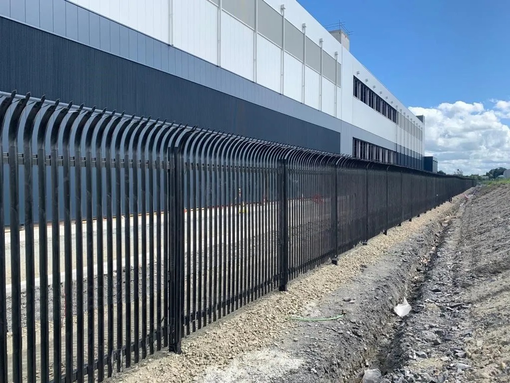 PALISADE FENCING